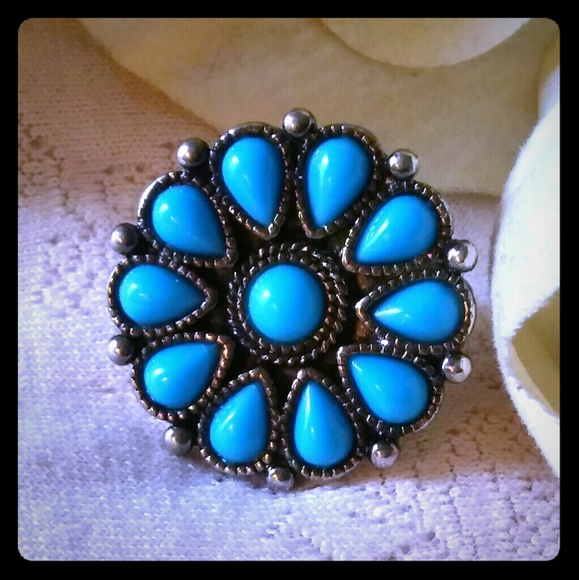 Vintage | Jewelry | Vintage Turquoise Blue Stone Cluster Ring | Poshmark